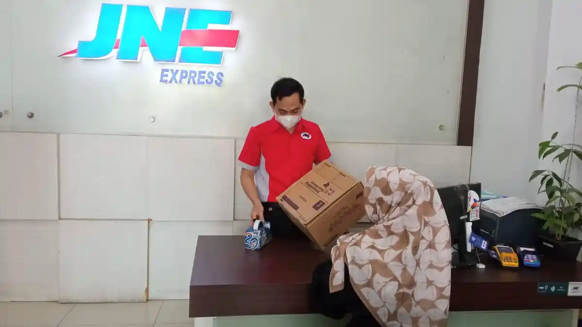 Maraknya Jasa Ekspedisi, JNE Selalu Berinovasi Memajukan Bisnis UMKM ...