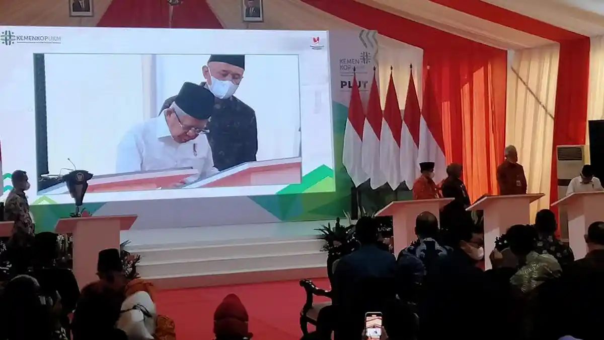 Resmikan 6 PLUT KUMKM, Wapres Ma’ruf Amin Harap UMKM Tidak Kerdil Terus ...