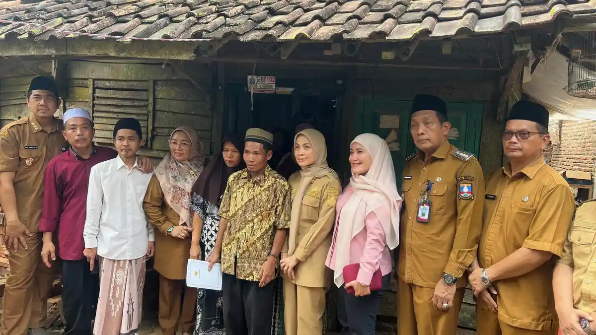 Bupati Serang Santuni Korban Tewas Ditabrak Kontainer, Janji Pengawasan ...