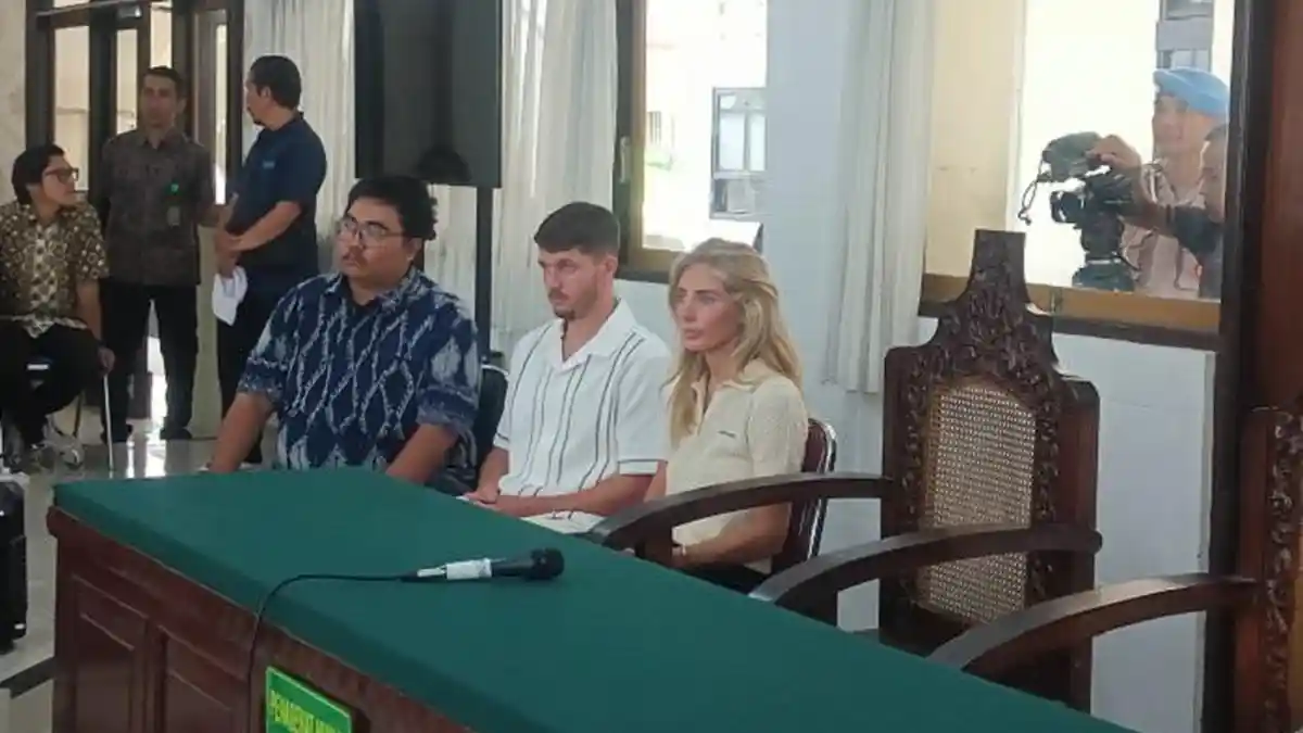 Bonnie Blue Disanksi Denda Rp200 Ribu, Hakim Putus Bersalah Bonnie Blue dan Liam - Tribun-bali.com