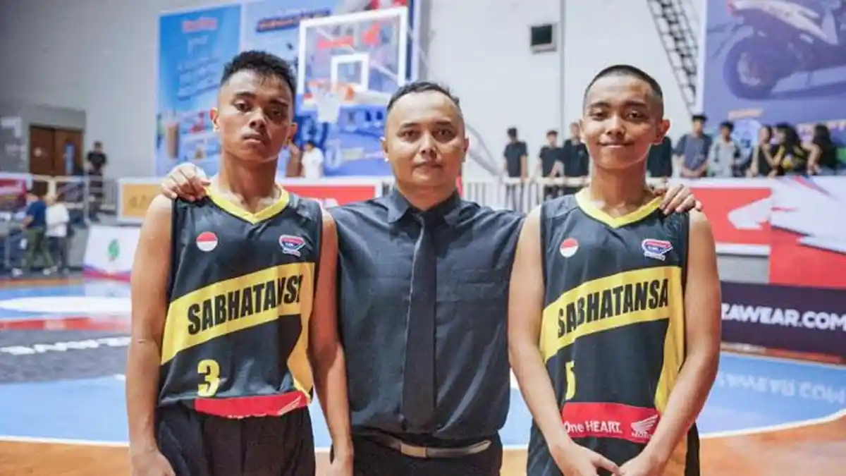 Kisah Unik Tim Basket SMAN 7 Malang di DBL 2024, Si Kembar Jadi Pemain ...