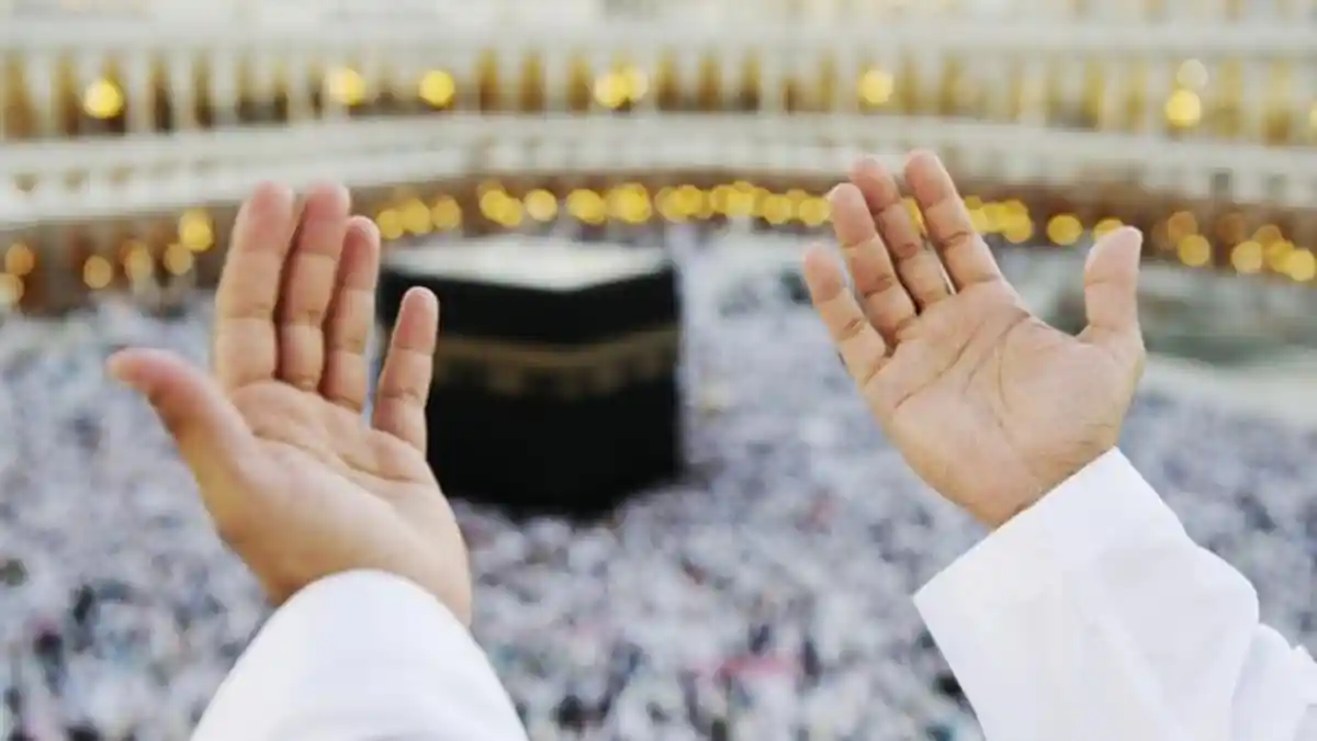 Doa Anak untuk Orang Tua Berangkat Haji, Lengkap Tulisan Arab, Latin ...