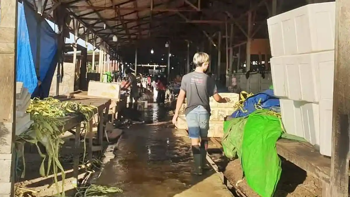 Belum Sumbang PAD, DPRD Kutai Barat Desak Pembenahan Pengelolaan Pasar ...