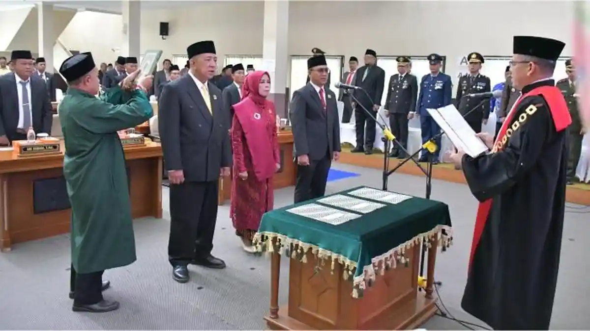 Pelantikan Pimpinan DPRD Kota Banjar, Dadang Ramdhan Kalyubi Kembali ...