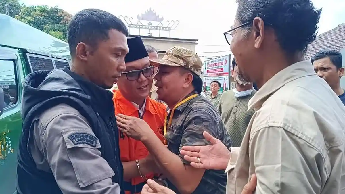 Bupati Nonaktif Lampung Tengah Ardito Wijaya Jalani Sidang Lanjutan ...