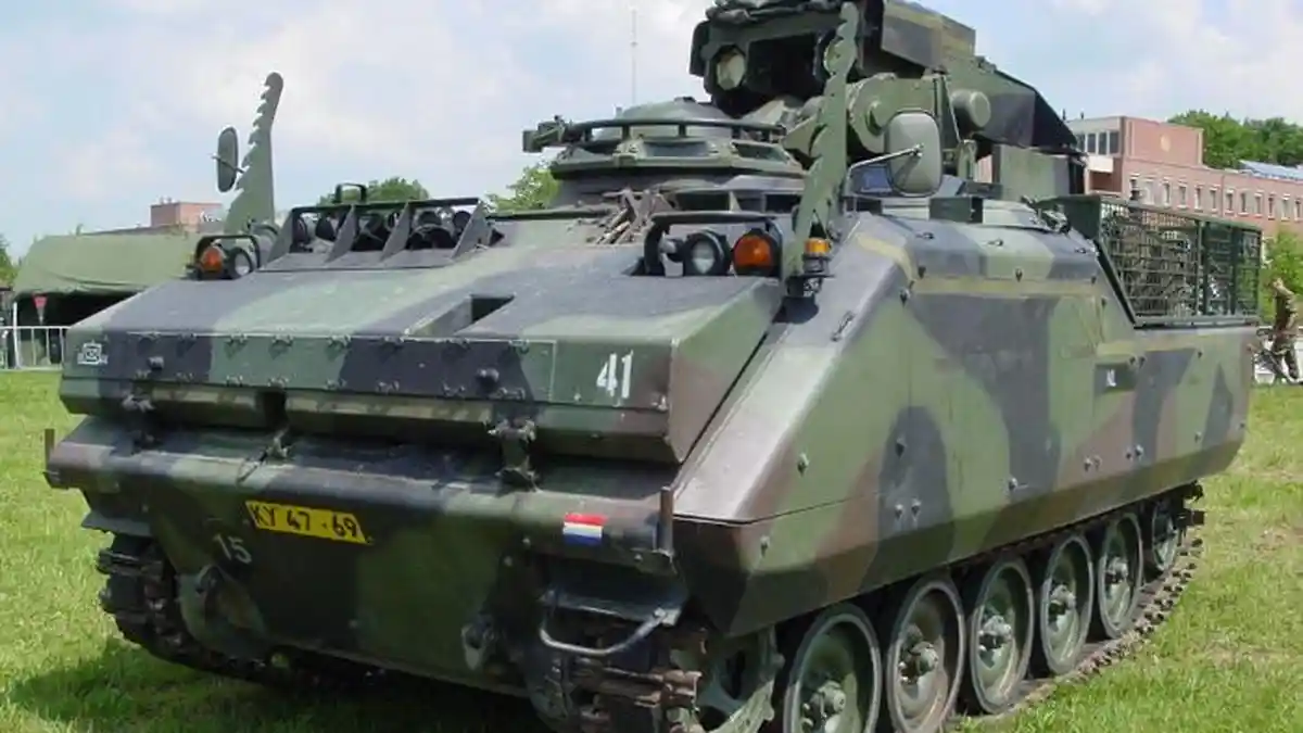 Mengenal Apa Itu YPR-765, Tank Buatan Belanda yang Dihancurkan Pasukan ...