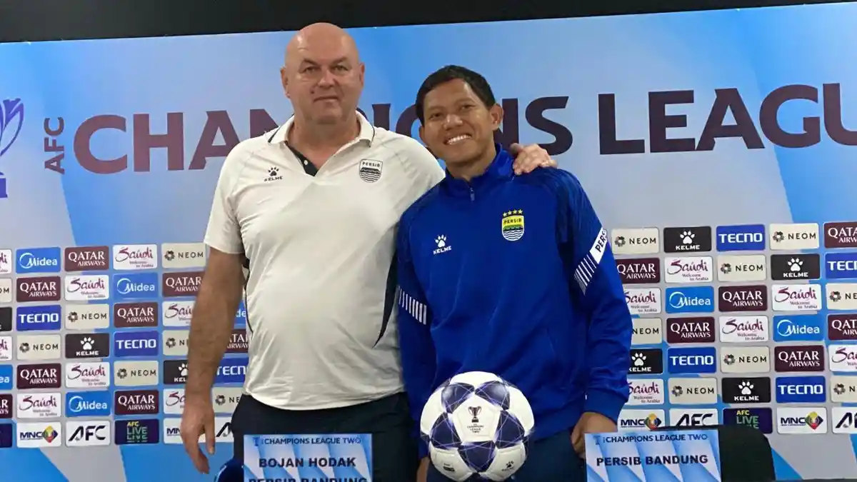 Aksi Kocak Adam Alis Tanya Pelatih Persib Bandung soal Julukan dari ...