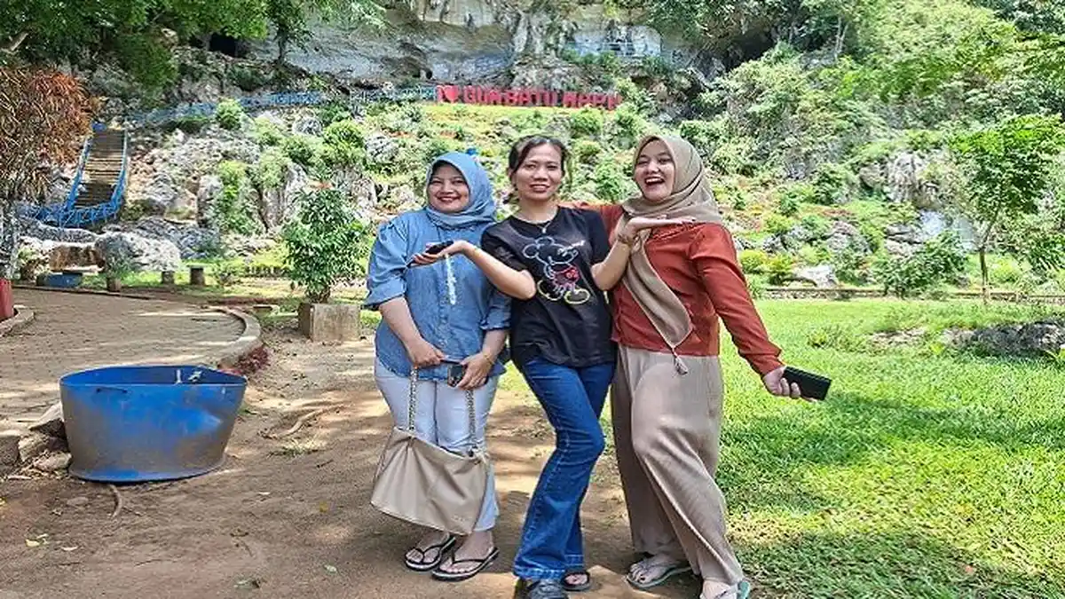 Wisata Kalsel: Sambut Libur Lebaran Idulfitri 2026, Wisata Goa Batu ...