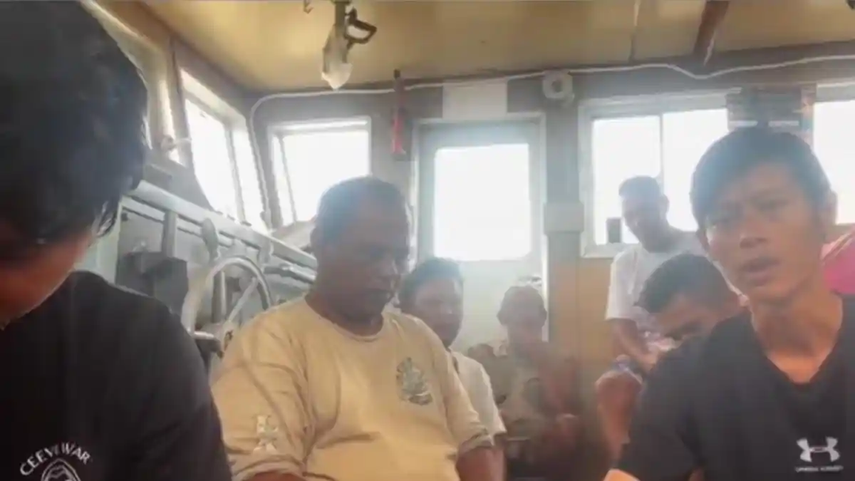 7 Kru Kapal asal Indonesia MT Shi Xing Minta Dievakuasi dari Laut ...