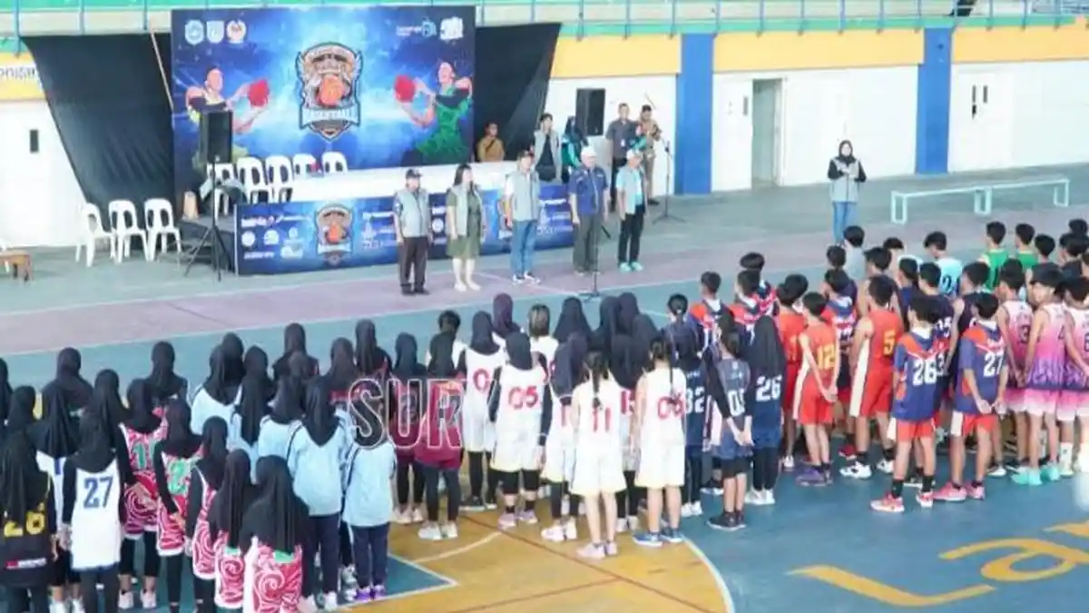 Tim Setingkat SMP-SMA Ramaikan Bupati Lamongan Cup Basketball ...