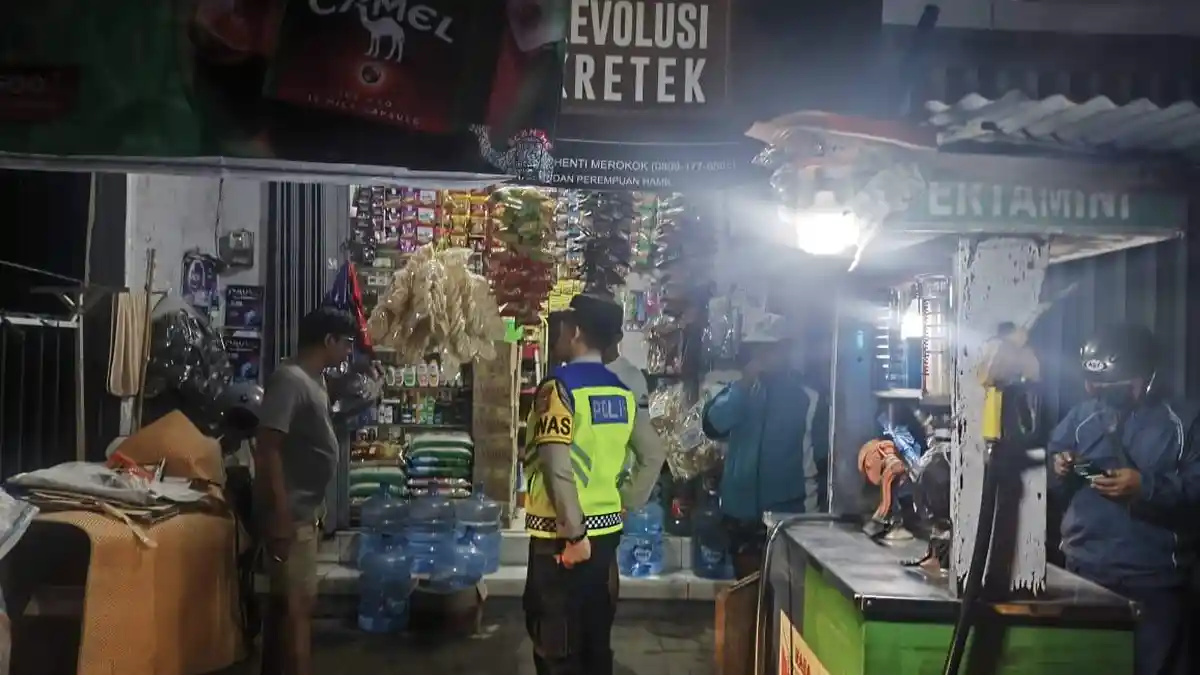 VIRAL! 2 Remaja Mabuk Ribut Dengan 5 Orang Saat Beli Bensin di Sesetan ...