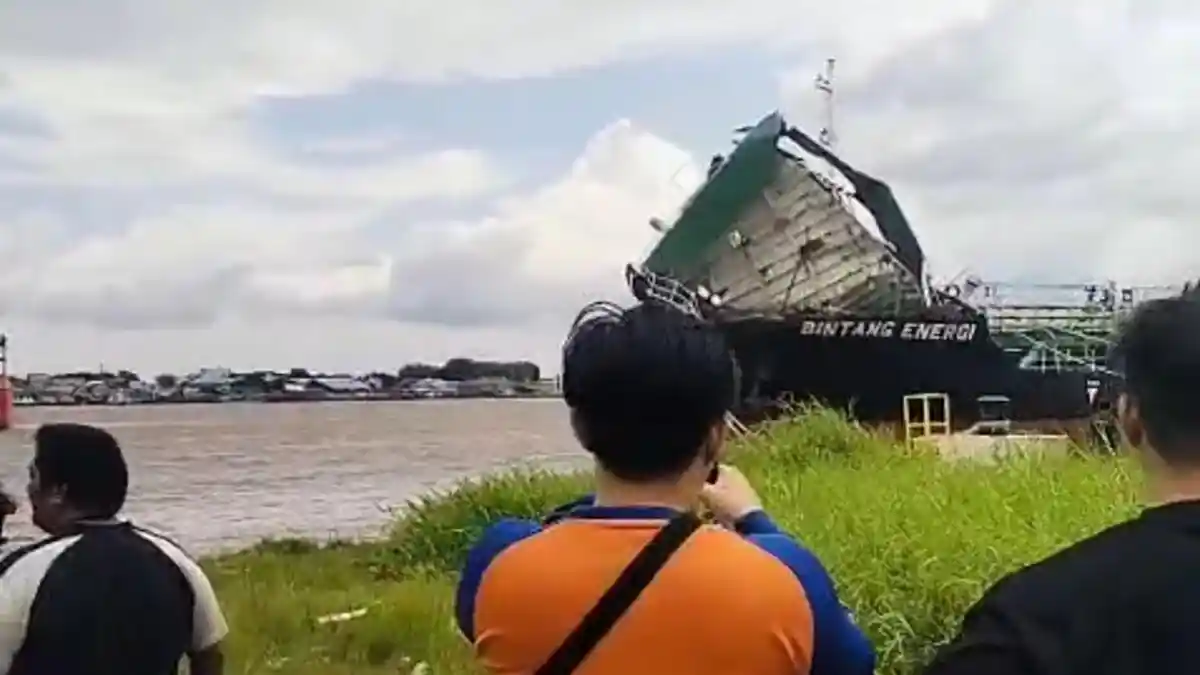 Warga Siantan Heboh Suara Ledakan, Diduga Berasal Dari Kapal Tangker di ...