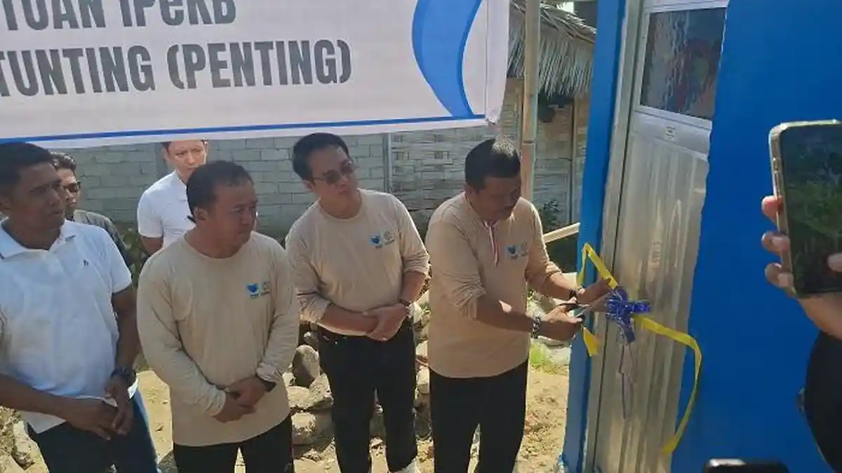 IPeKB Sulteng Serahkan Bantuan MCK ke Warga Lokus Stunting di Parigi ...