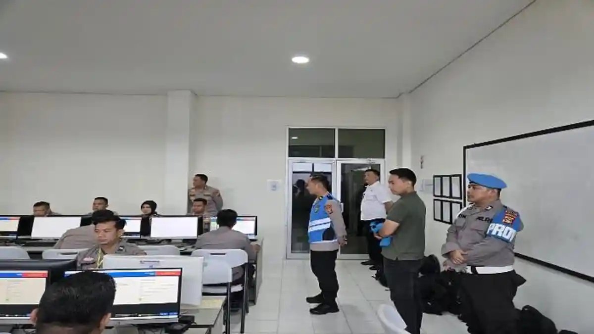 Ratusan Personel Polda Sumsel Ikuti Tes Pengetahuan Kepolisian Seleksi ...
