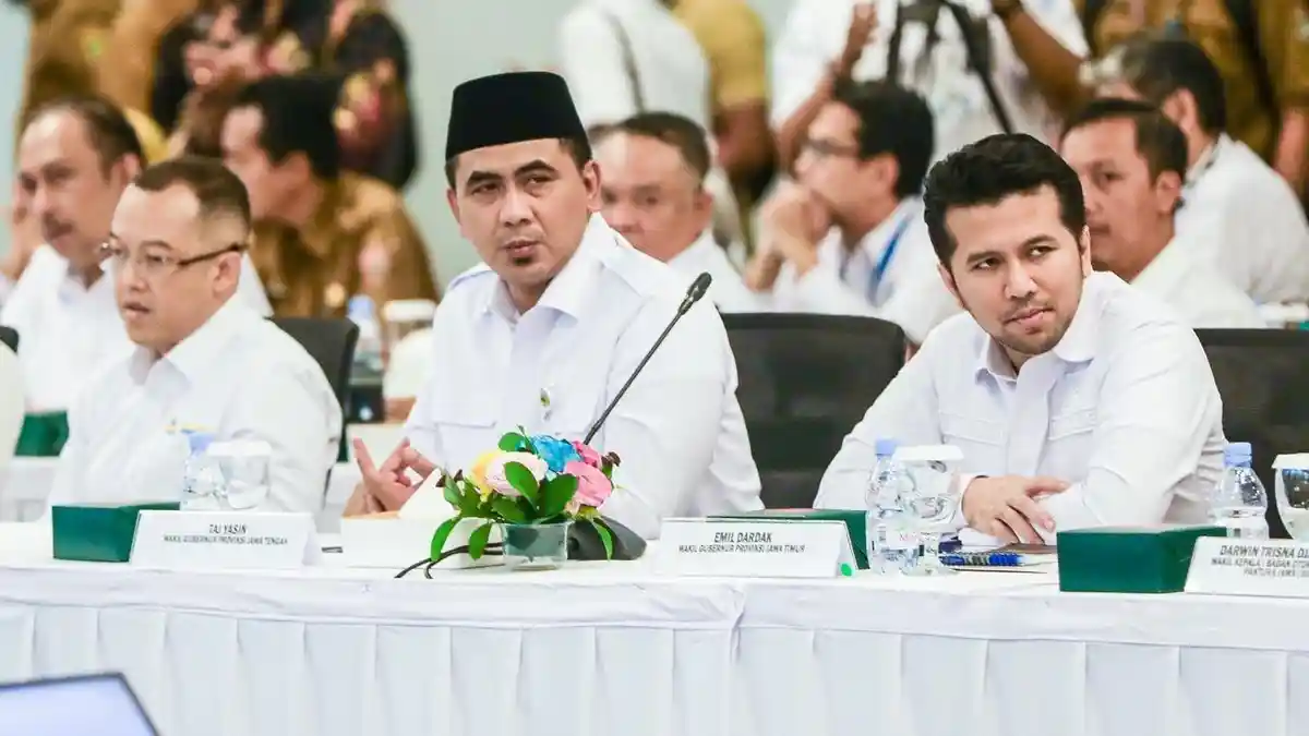 Jateng Masuk Peta Pembangunan Tanggul Raksasa Pantura, Demak dan ...
