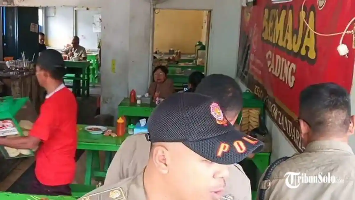 Cerita Warung Bakso Remaja Gading Solo, Ada Sebelum Kerusuhan 98, Kini ...