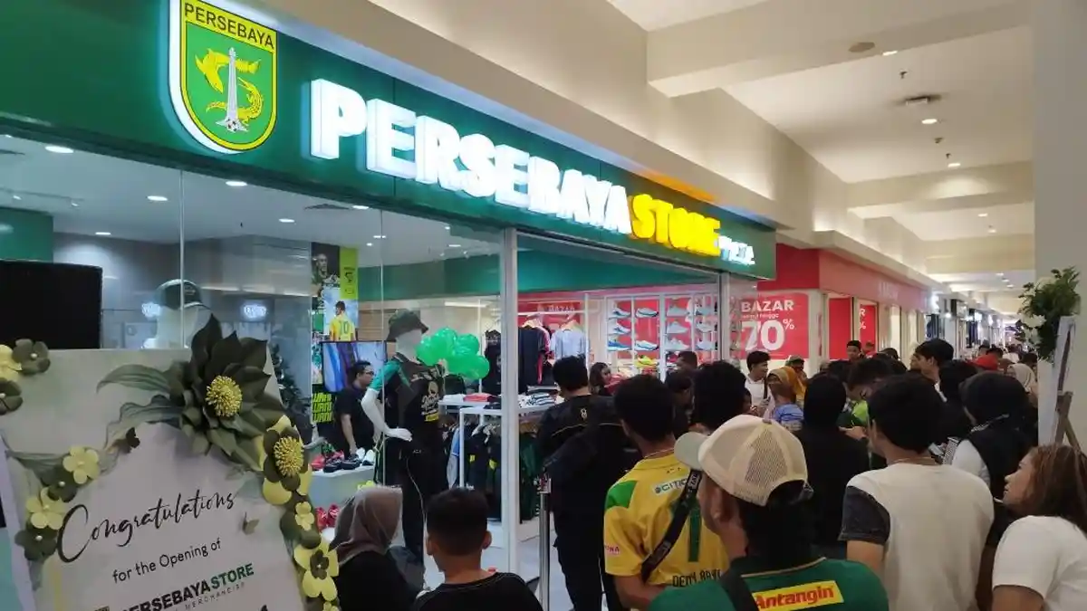Promo Gila-gilaan Persebaya Store Royal Plaza: Diskon, Meet and Greet ...