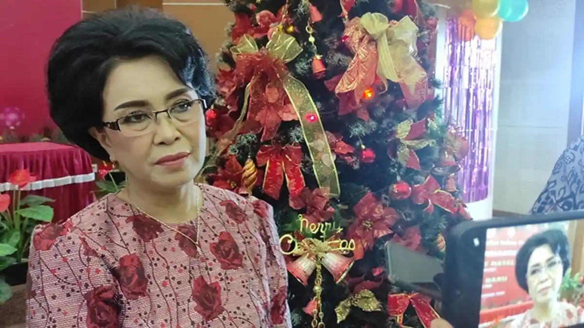 Masa Jabatan Berakhir, Dekan FH Unsrat Manado Dr Flora Kalalo 'Pamitan ...