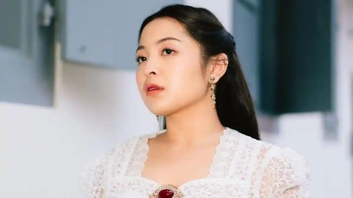 Lirik Lagu Apa Mungkin - Bernadya, Viral di TikTok: Apa Mungkin Kamu ...