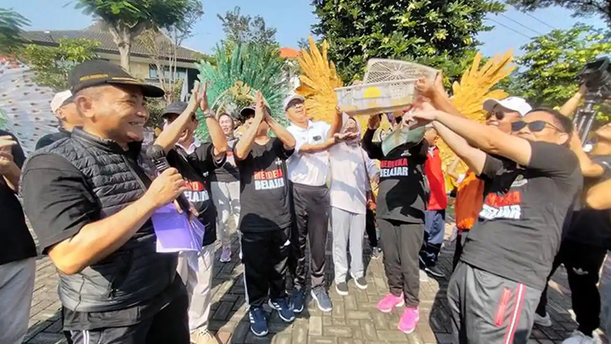 Unesa Launching Bulan Pendidikan dan Komitmen Siapkan Mahasiswa ...