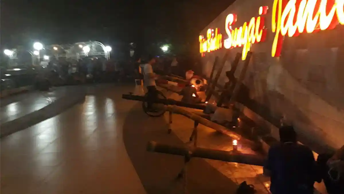 DKS Angkat Kembali Tradisi Permainan Meriam Buluh Lewat Lomba ...