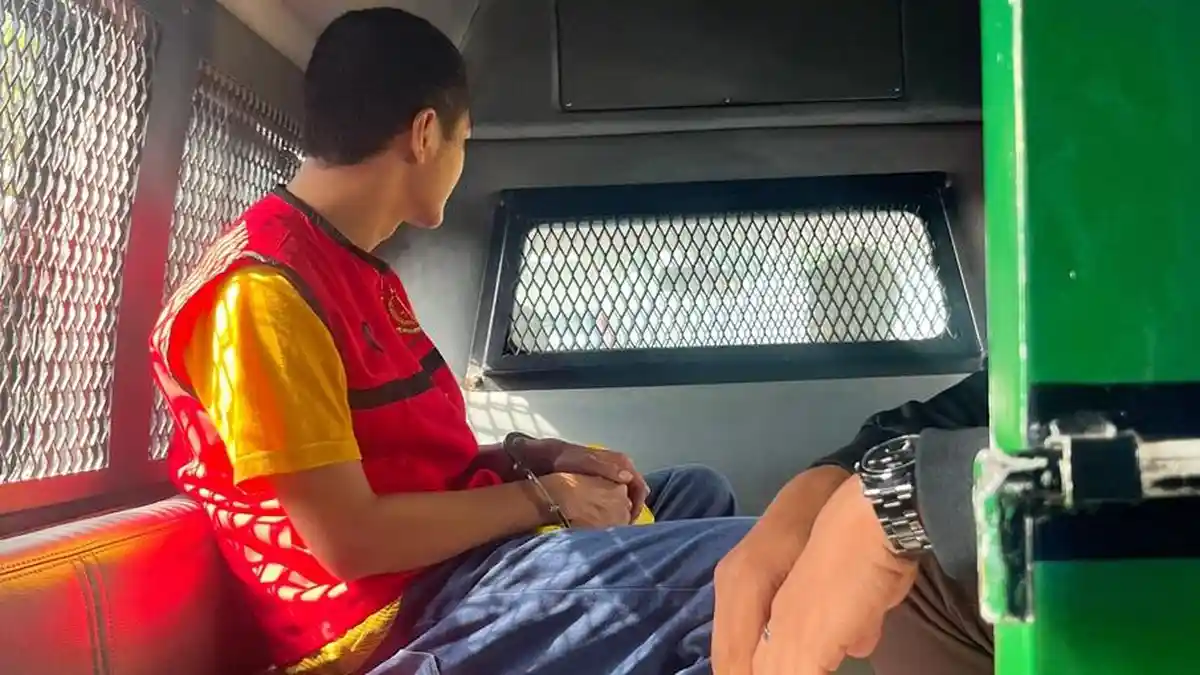 TERBONGKAR! Pegawai PDAM Cirebon Edit Rekening Koran hingga Pakai Cek ...