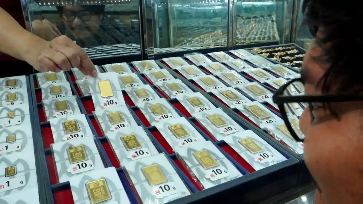 Harga Emas Hari Ini Jumat 2 Januari 2026 Stabil, Cek Galeri 24 dan UBS ...