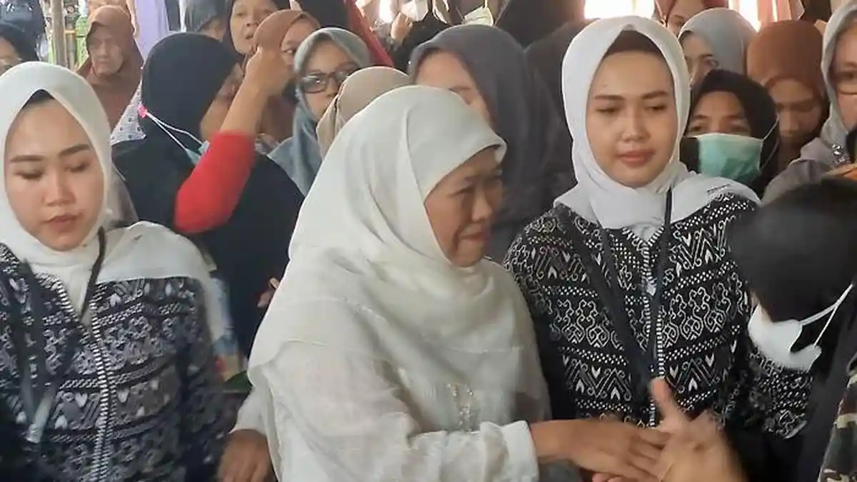 Gubernur Khofifah Hadiri Maulid Nabi dan Haul Syekh Maulana Malik ...