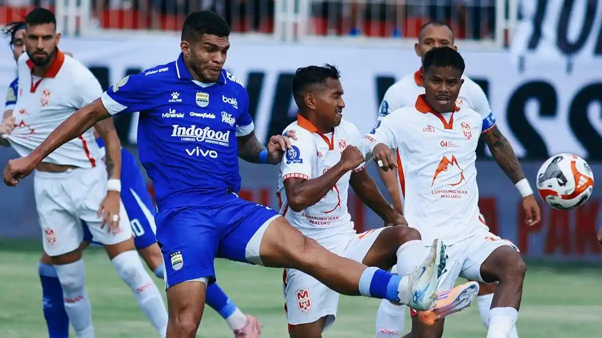 Skor 2-0 Hasil Malut United vs Persib Bandung: Ciro Alves Lukai Mantan ...