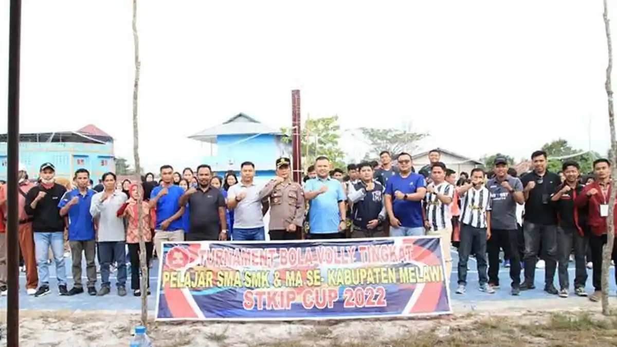 Bupati Melawi Buka Turnamen Voli STKIP Cup 2022 - Tribunpontianak.co.id