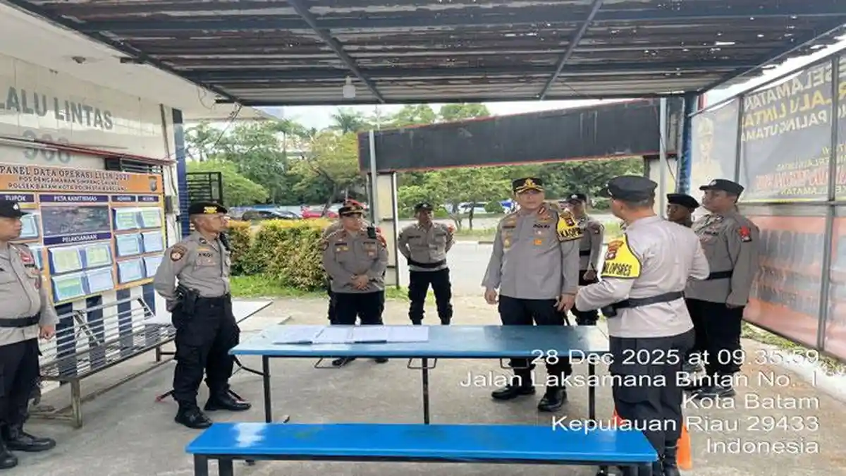 Usai Sertijab, Kapolresta Barelang Dampingi Wakapolda Kepri Cek Pos Pam ...