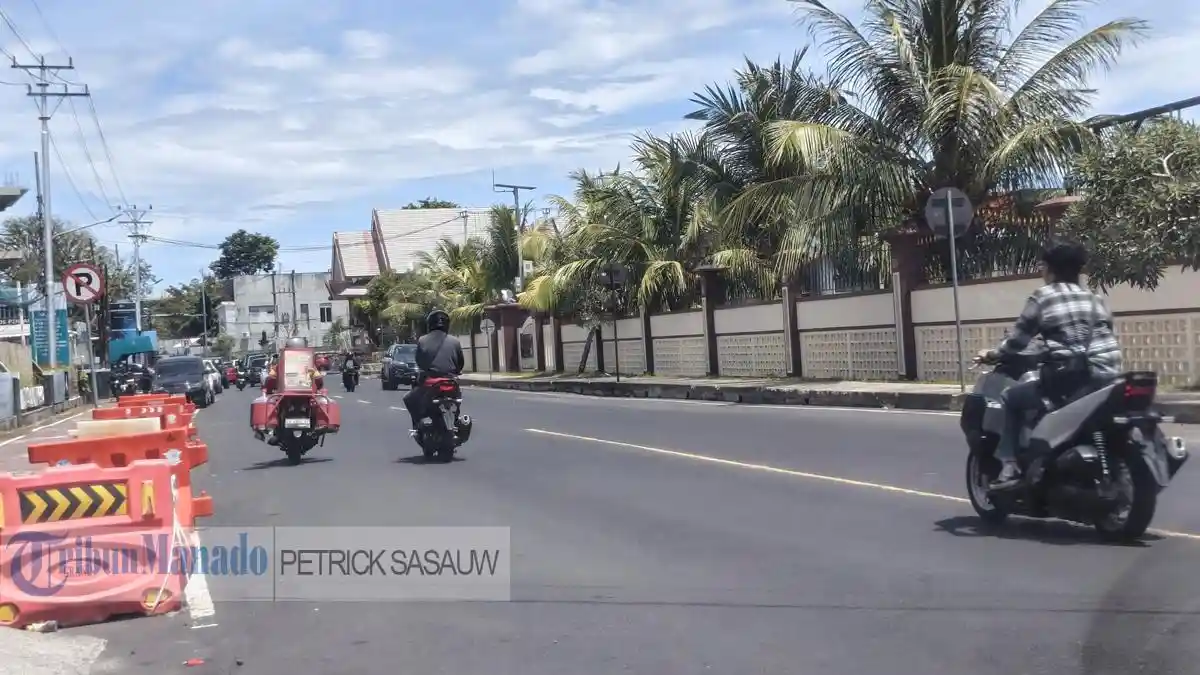 30 Menit, 180 Pengendara Motor Tak Pakai Helm Melintas di Jalan ...