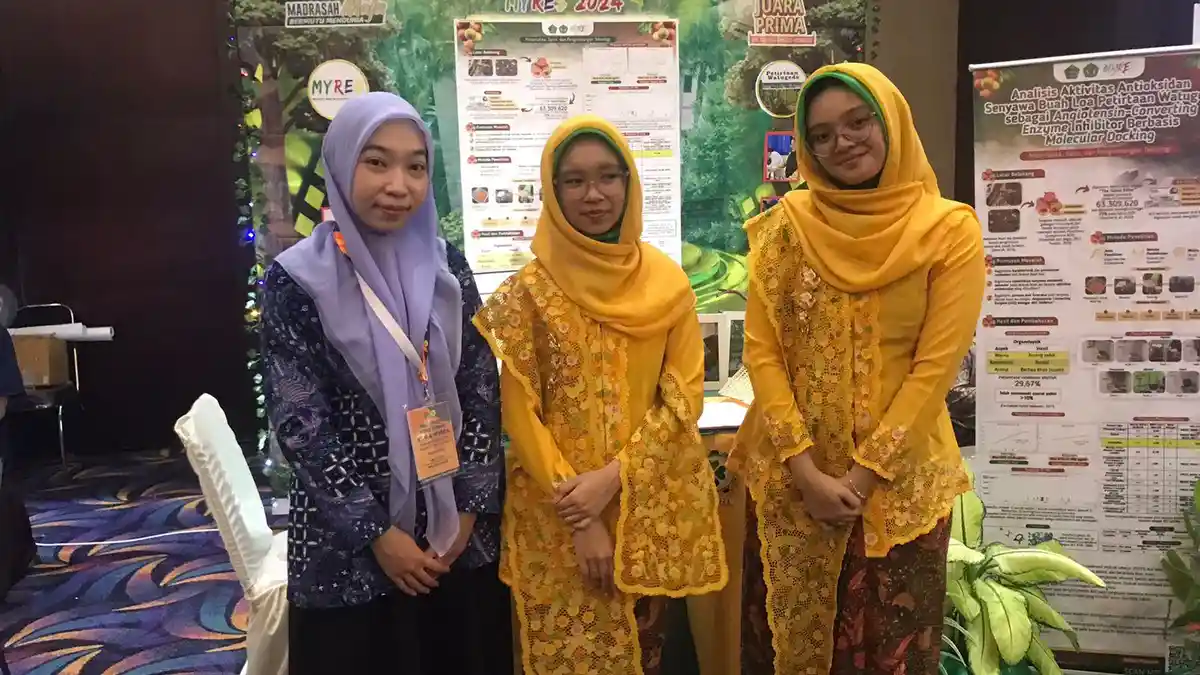 MYRES Nasional 2024 di Maluku Utara: Siswa MAN 2 Kota Malang Temukan ...