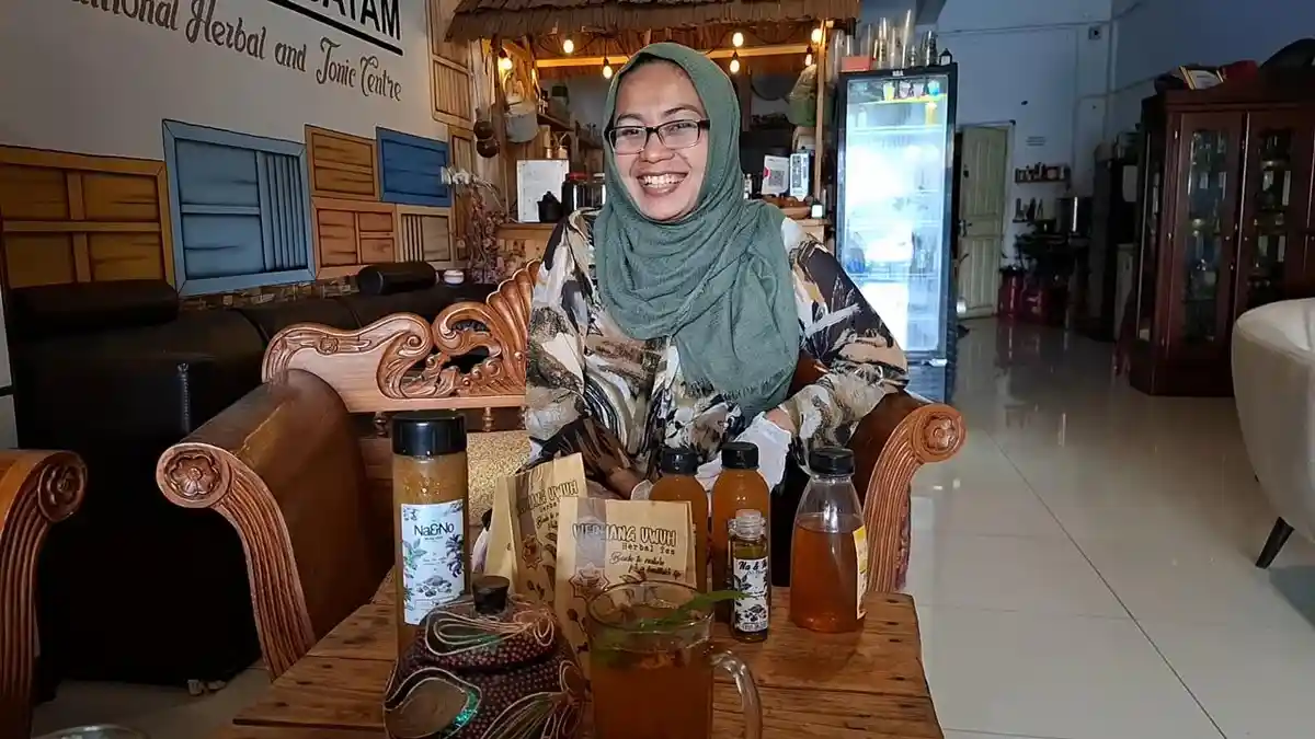 Di Tengah Tren Kekinian, Griya Jamu Batam Rintisan Ayna Bertahan dengan ...