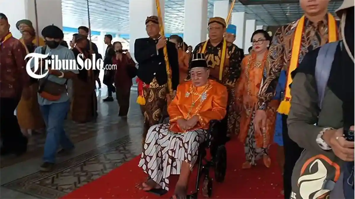 BREAKING NEWS : Raja Keraton Solo Sinuhun Pakubuwono XIII Meninggal ...
