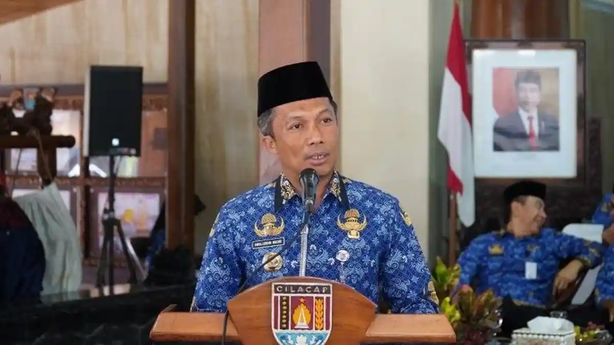 Eks Pj Bupati Cilacap Awaluddin Muuri Dituntut 10 Tahun Penjara, Dana ...