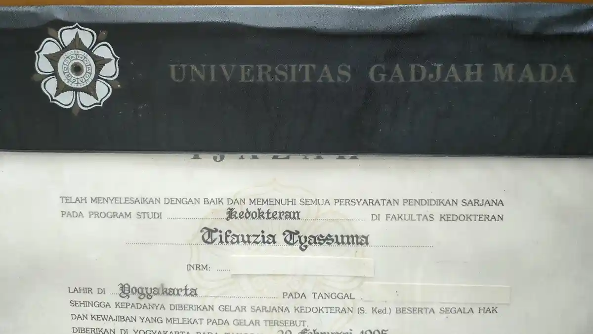 Dokter Tifa Beberkan Analisa Soal Perbedaan Bentuk Map UGM, Tidak ...