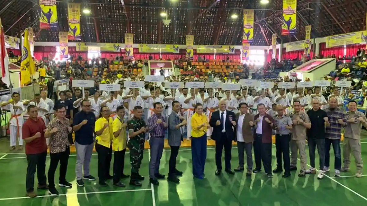 350 Peserta Ikuti Kejurnas Antar Dojo DKKI Piala Rektor Unisbank ...