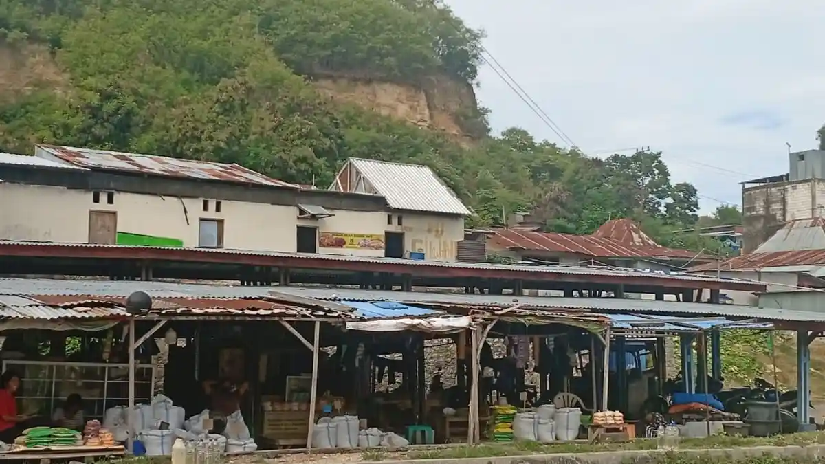 NTT Mart Hadir di Labuan Bajo Jangan Matikan Pedagang Kecil di Pasar ...