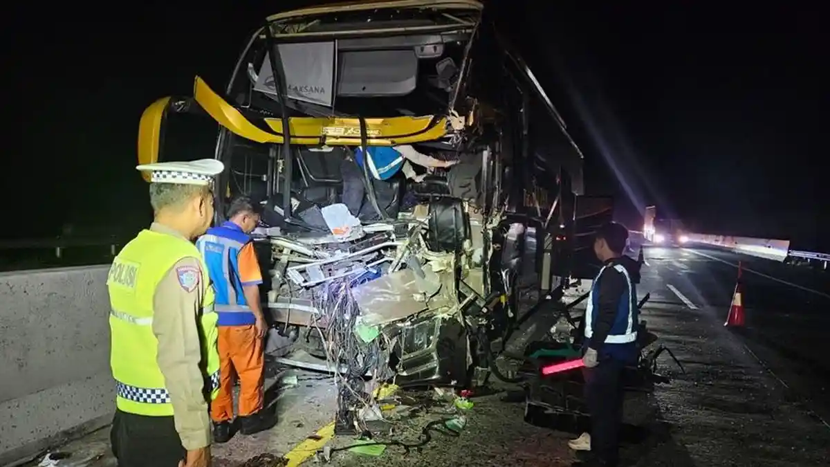 Daftar Korban Kecelakaan Bus The Sultan Agung di Tol Batang, Sopir ...