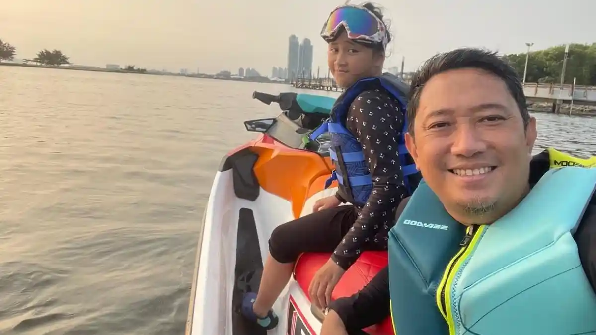 Sudah Jatuh Cinta Sejak Kecil, Ellena Carissa Utari Siap Mengukir ...