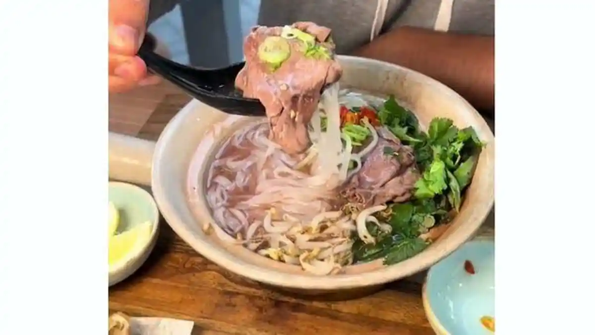 Mencicipi Masakan Vietnam di Phi Pho Bandung, Sajikan Rasa Autentik ...