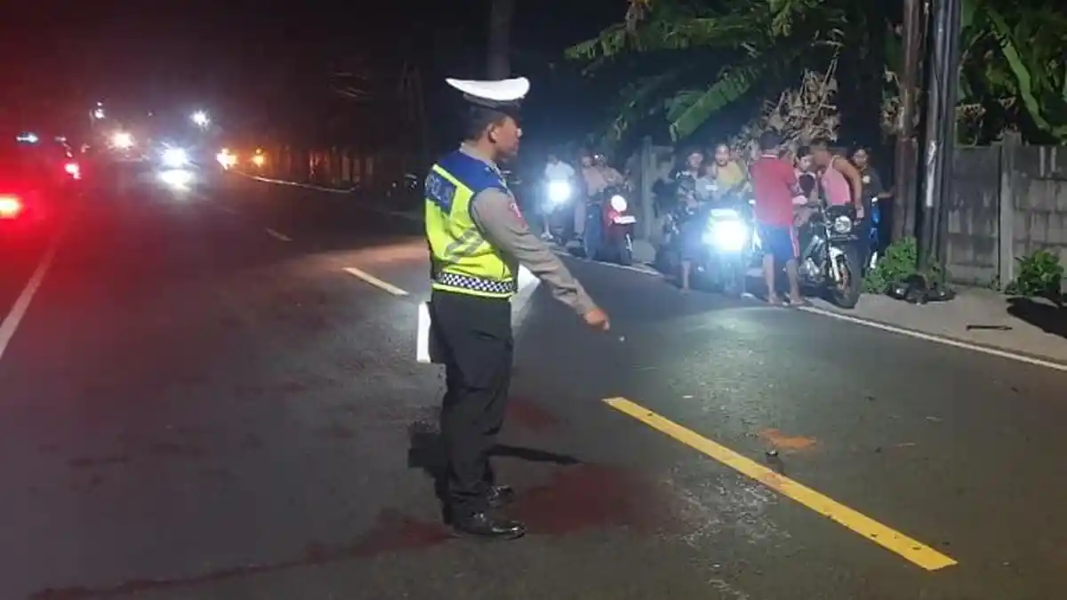 VIDEO Kecelakaan di Jalan Raya Singaraja-Gilimanuk, Pegawai Indomaret ...