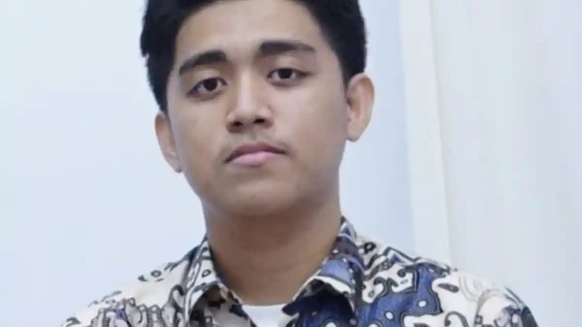 Tak Kuliah dan Pilih Jualan Emas di Pasar Bajo, Fiko Jadi JCH Termuda ...