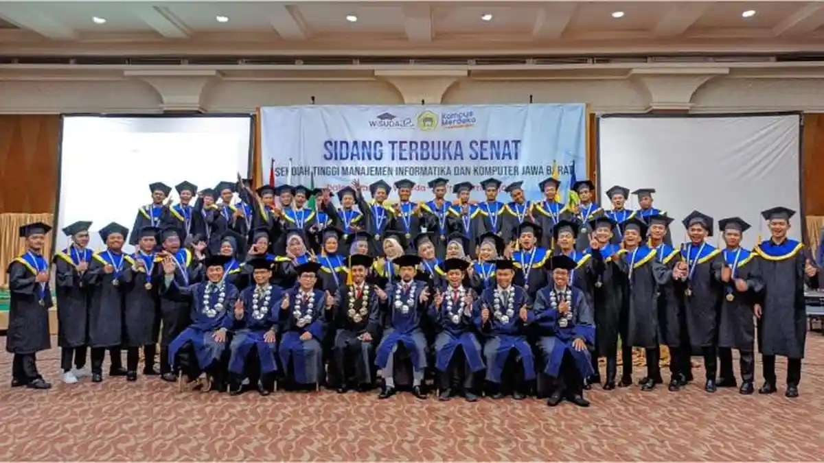 STMIK JABAR Gelar Wisuda ke-XII, 80 Persen Lulusan Sudah Bekerja dan ...
