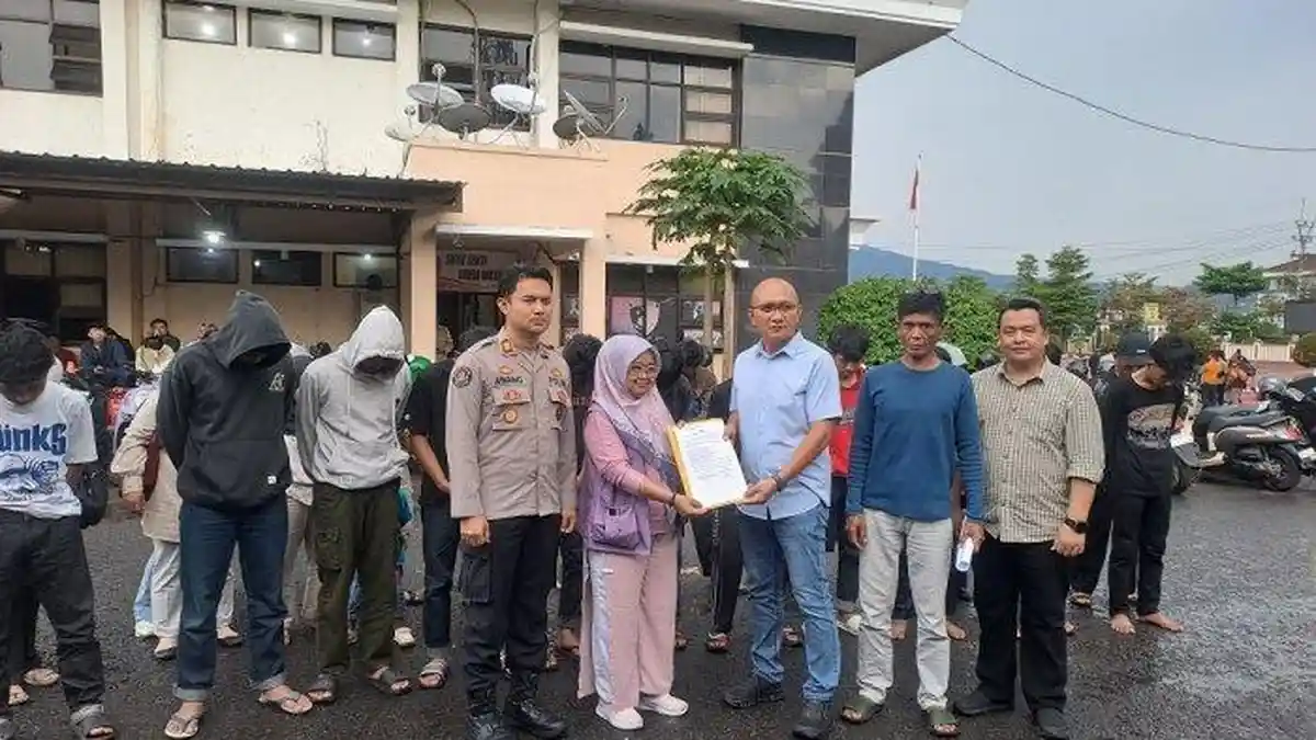 Tawuran Pelajar di Sumedang, 10 Orang Dikirim ke Barak Militer ...