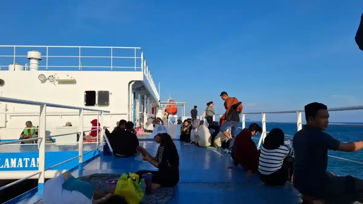 Situasi Terkini Penyeberangan Kapal Merak-Bakauheni, Angin Kencang dan ...