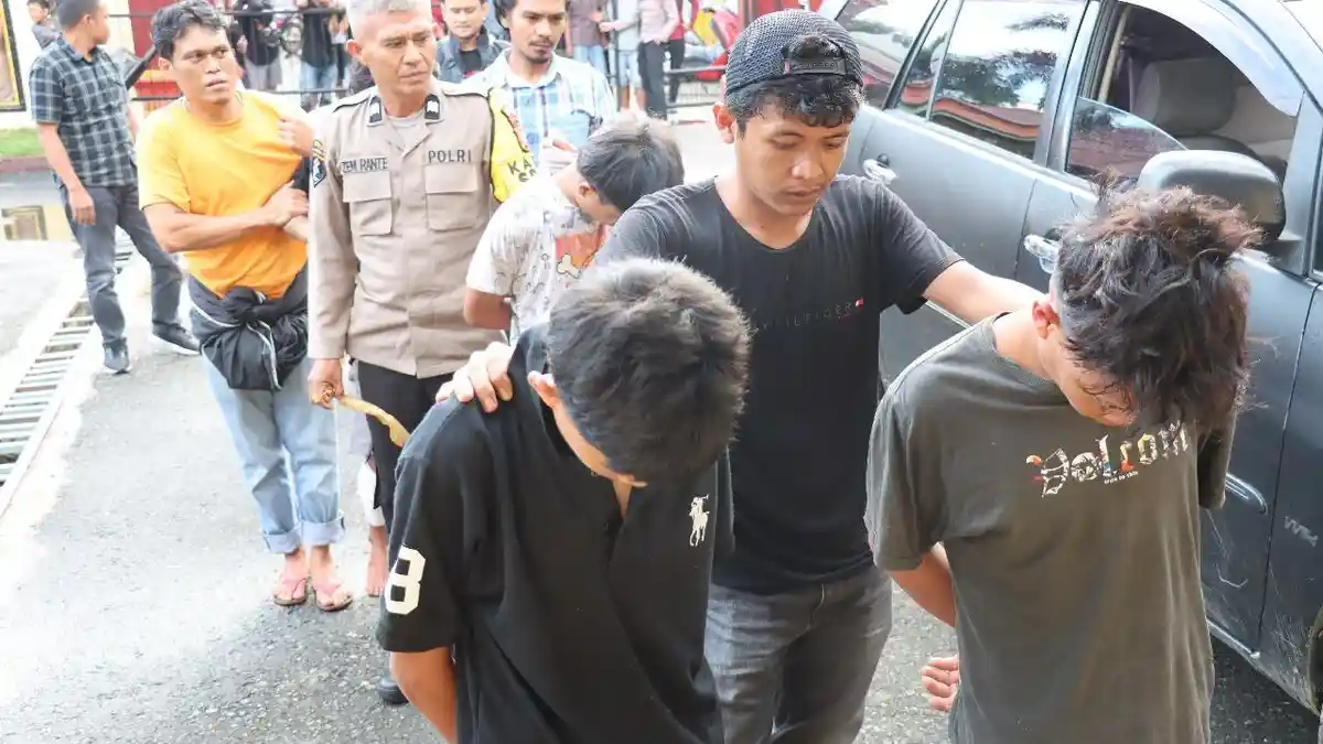 Polisi Tangkap 4 Pencuri Kabel Tower di Tana Toraja, Satu Terduga ...