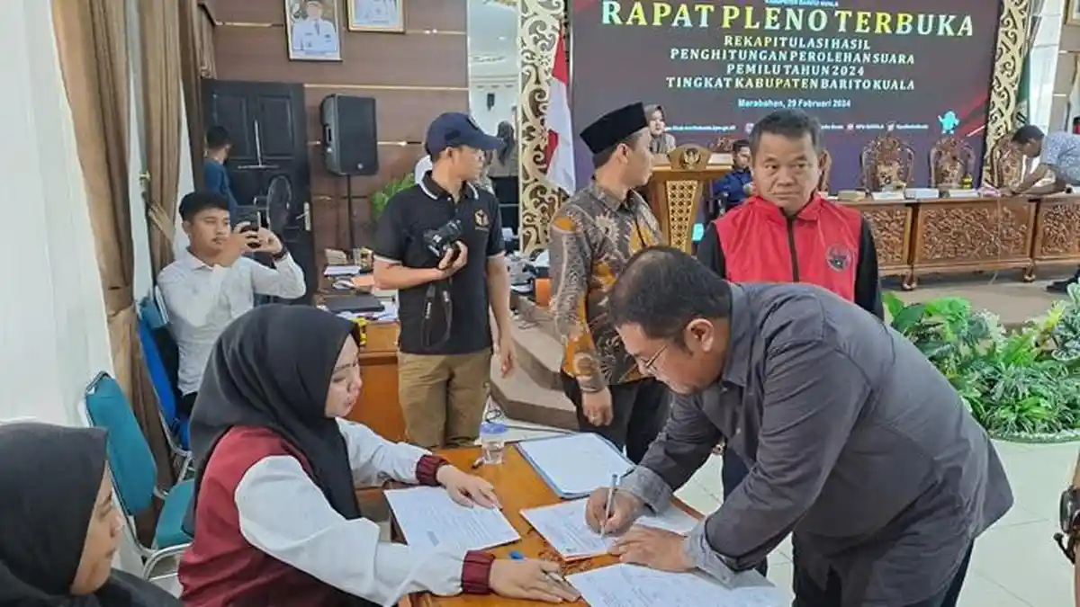 Saksi PPWP 01 dan 03 Tolak Tanda Tangan Hasil Rekapitulasi Suara Pemilu ...