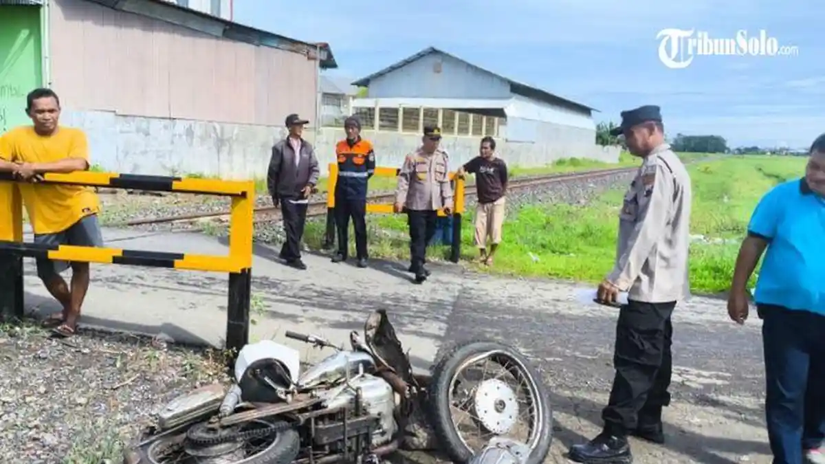 BREAKING NEWS - Lagi! Kecelakaan KA Batara Kresna di Sukoharjo, Kali ...
